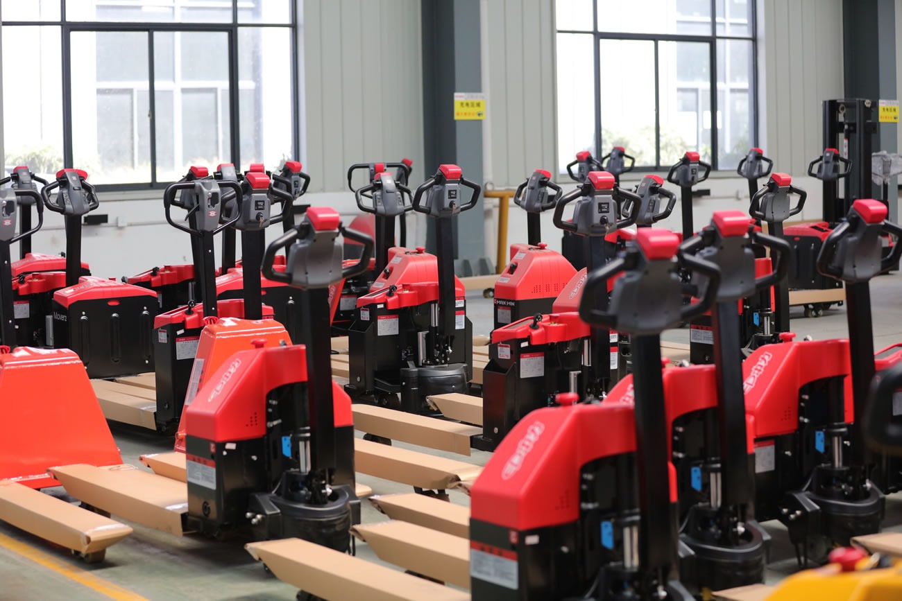 Electric Pallet Truck Training Requirements – The 2024 Guide – EP Equipment